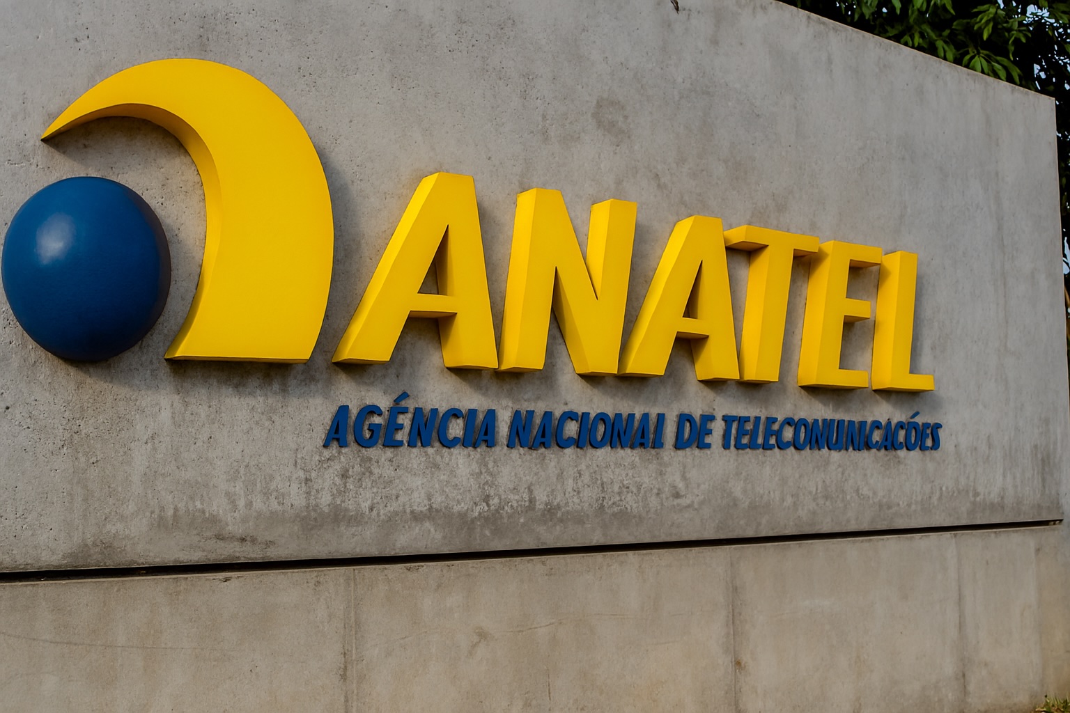Uso de celulares no Brasil pode exigir “habilitação digital”, sugere ...
